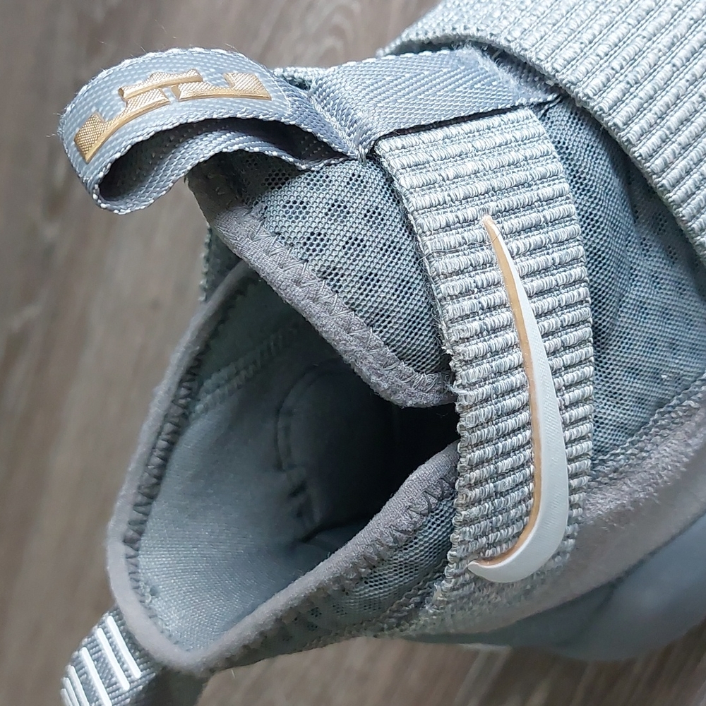 Nike Lebron Zoom Soldier 11 Rare Cool Grey Size 12 Me… - Gem